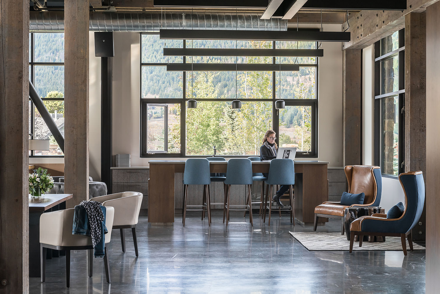 Big Sky Welcome Center – Envi Interior Design Studio