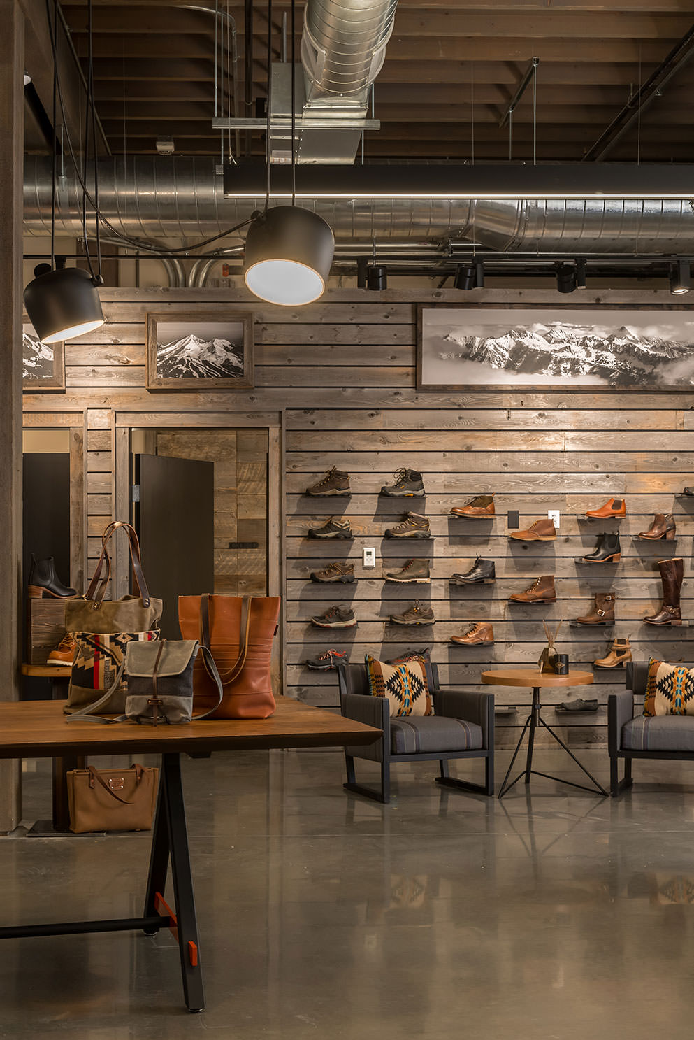 Big Sky Welcome Center – Envi Interior Design Studio